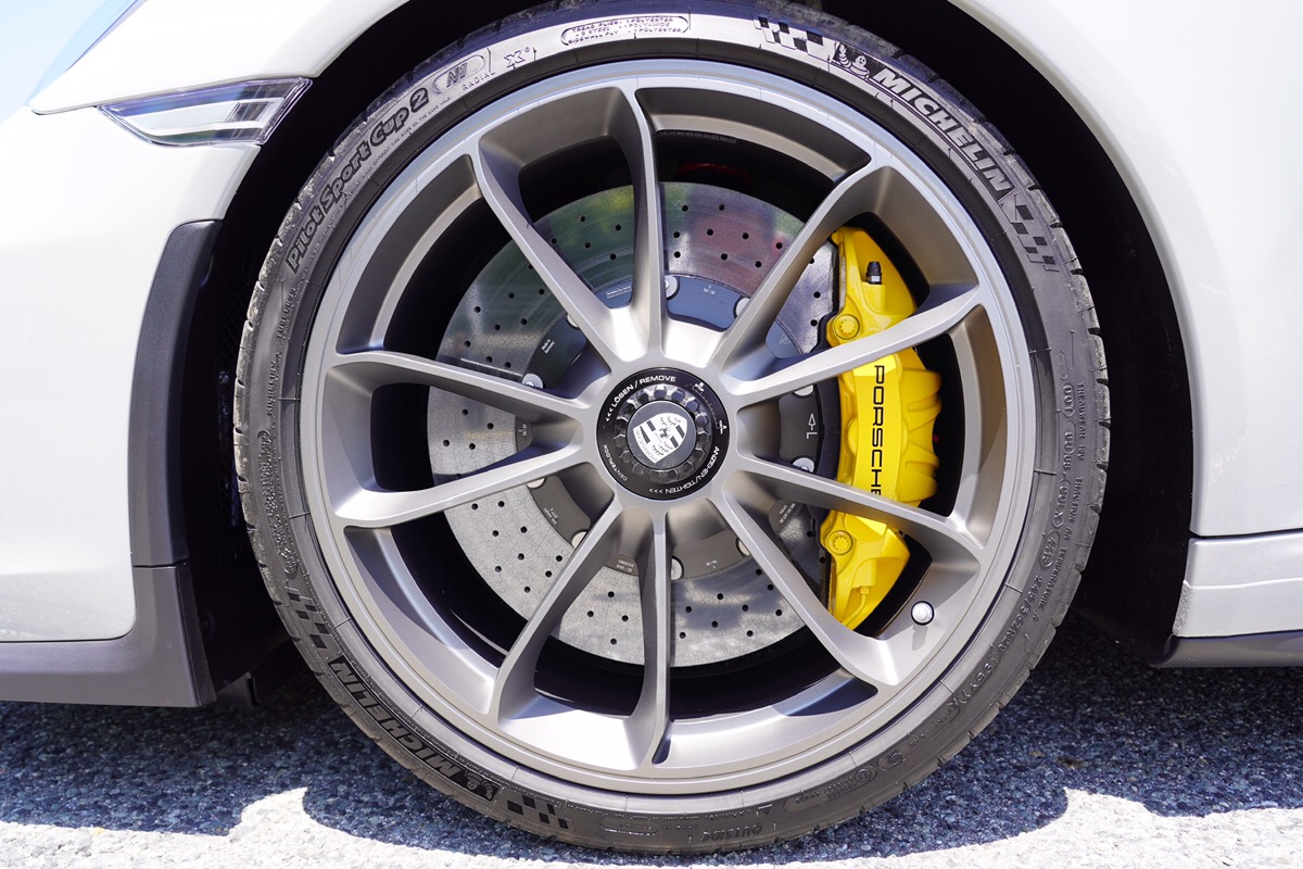 How Does Porsche’s Ultra-Expensive PCCB Option Really Perform? - ポルシェが ...