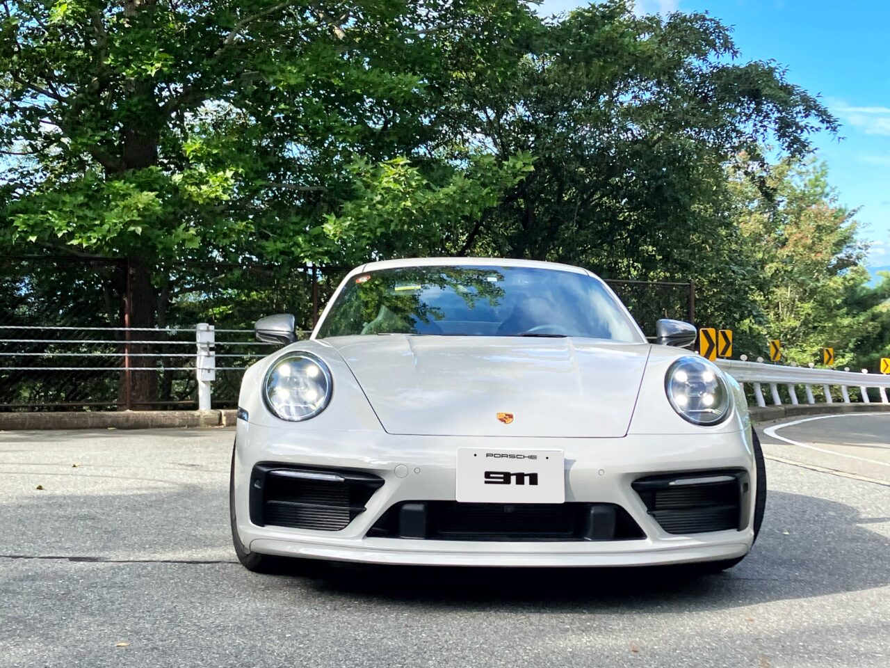 Is the Porsche Front Axle Lift System Really Necessary? Insights from ...