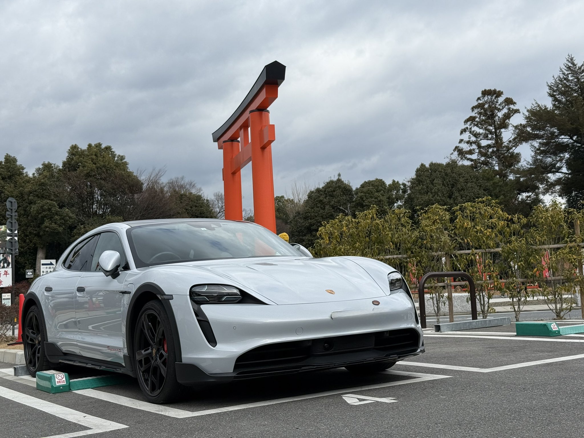 The Urge to Change Cars and the Reality of Taycan Resale Value - ポルシェが ...